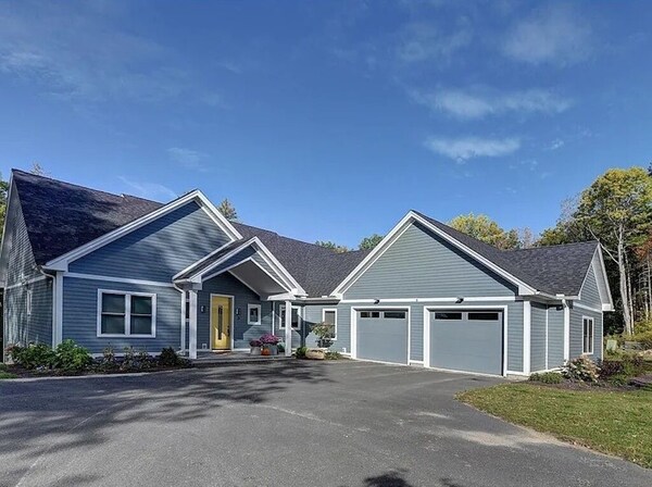 Spacious 4-bedroom House With Pool Access In Great Barrington - Monterey, MA