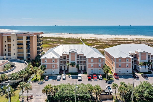 Top Floor ~ Corner 4 Bedroom Condo - Dauphin Island