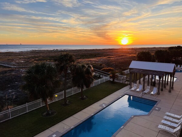 3rd Floor~luxury~2 Bedroom~beachfront - Dauphin Island, AL