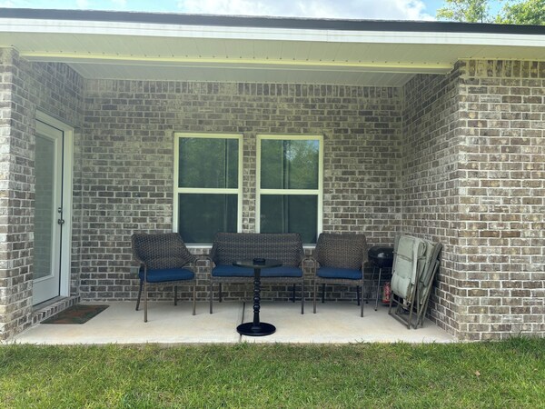 4.0 Mi. To  North Crestview 3-bedroom House, Close To Base, Airport And Beach. - White River, Crestview