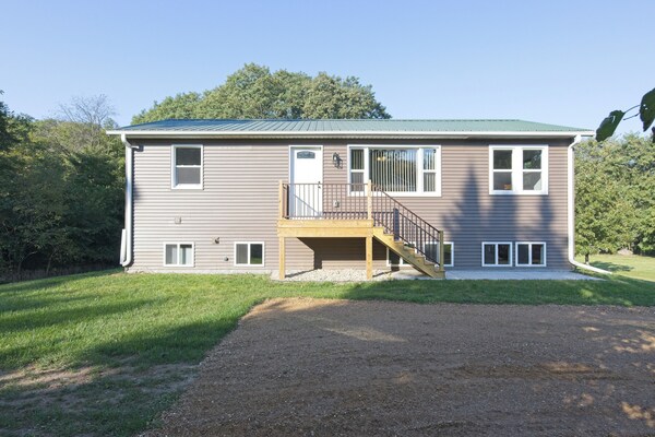 Four Bedroom House 1 Mile From Entrance To Devils Lake - Lake Wisconsin