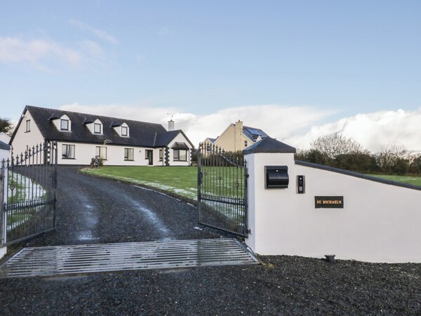 St. Michael's, Pet Friendly, With Hot Tub In Muff, County Donegal - County Donegal