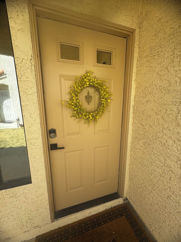 Serenity Haven: Elegant Retreat In Henderson - Henderson, NV