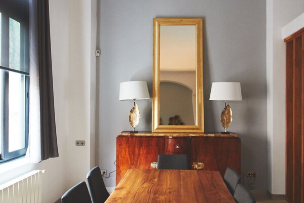 Alcam Alio Cine Apartment - Badalona