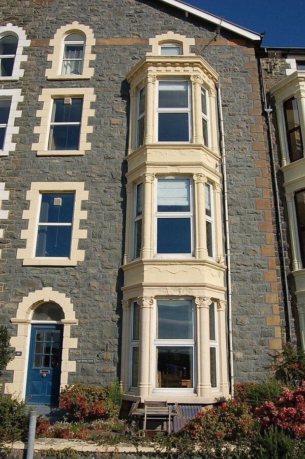 Abermaw Sea View 2nd Floor Apartment - Barmouth
