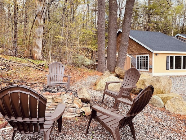 Charming 2-bedroom House With Ac, Wifi In Tranquil Conway - North Conway, NH