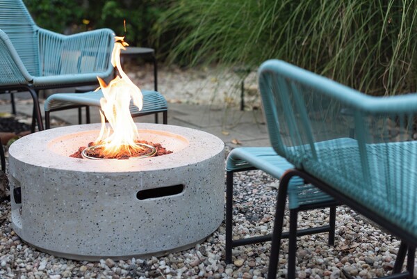 Updated Ohio City 2 Bedroom Cottage With Firepit In Cleveland - Cleveland, OH
