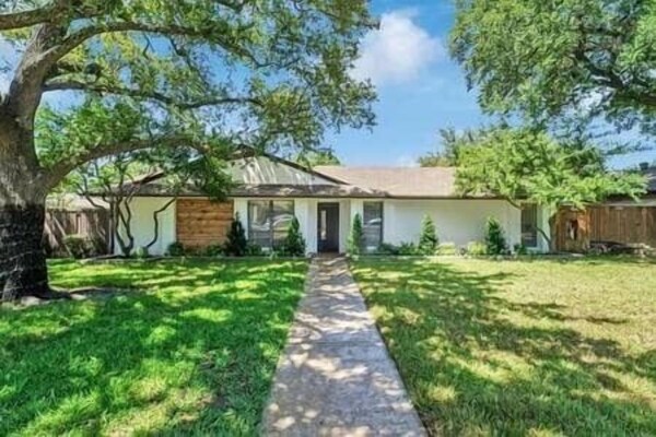 Pool - Gym - Patio - Firepit - Outdoor Space - Garland, TX