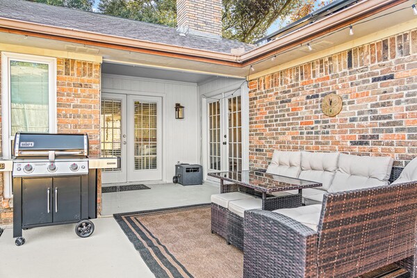 Cozy Home Near At&t Stadium, Six Flags, And Globe Life Field. Perfect Vacation. - Fort Worth, TX