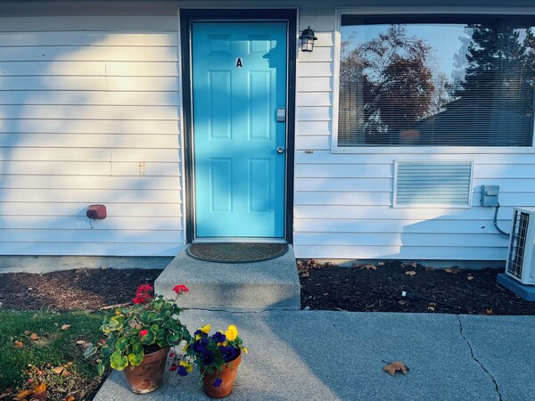 Very Quiet-2 Br W/king-full Kitchen-6 Min To Kadlec. Hanford/pnnl 6 Miles - Richland, WA