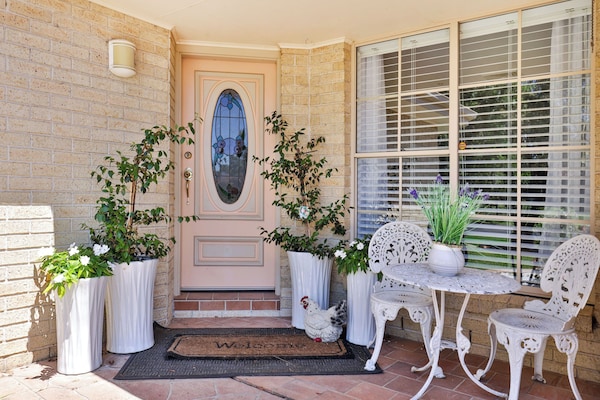 Nice Studio On Jasmine - Nowra