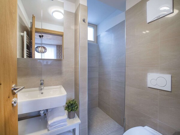 Moderne Wohnung Mit Sauna Und Balkon - Neukirchen am Großvenediger