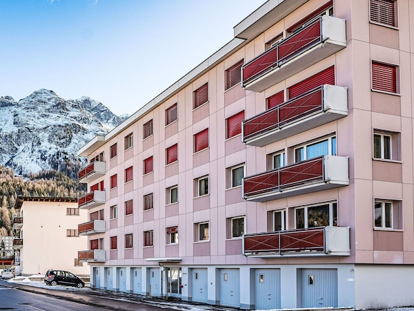 Leuk Appartement Voor 4 Personen Met Wifi, Tv, Balkon, Panorama, Parking En Huisdieren Toegestaan - Sankt Moritz