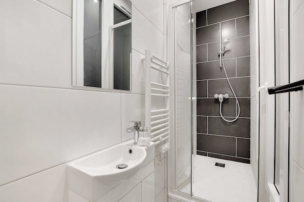 Schickes Apartment  3br/10p  Gare De L'est/république - Asnières-sur-Seine