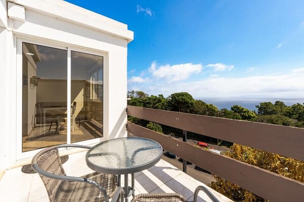 The Great Pearl. Ocean Views, Near Beach & Airport - Machico