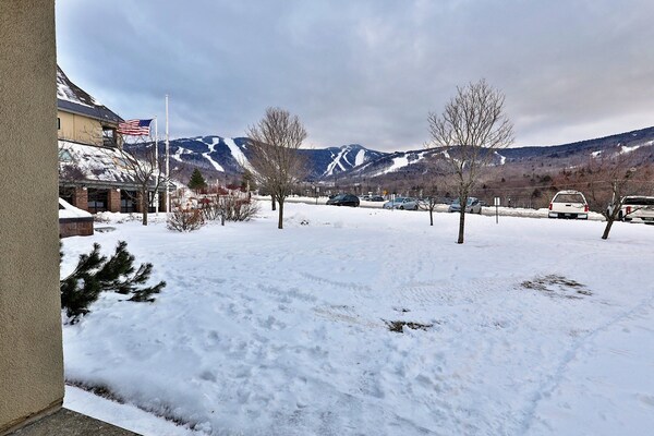 Renovated. Mountain Views. Steps To Killington. Discounted Ski Rentals. 3c16 - Killington, VT