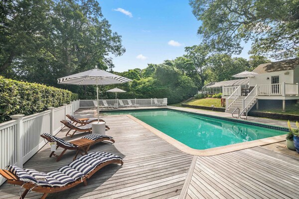 Estate With Private Pool, Tennis Court, And Playground! - Harwich, MA