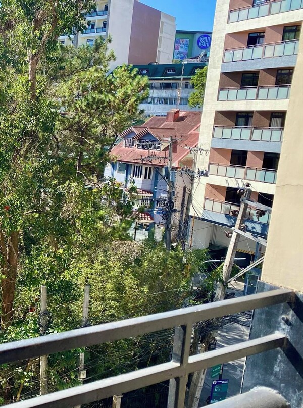 Fabulous Condo With Wifi In Charming Baguio. Come Rest, Relax And Decompress ! - 바기오
