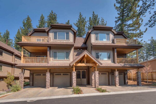 Tahoe Woods #304: Stateline, Gondola, Modern - Lake Tahoe