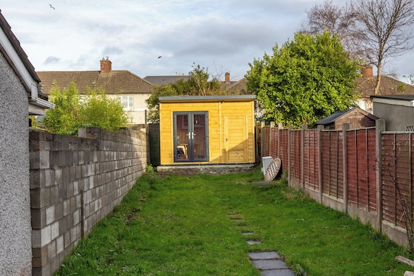 Lovely 2br House - 8 Min Walk To Broombridge Station - Dublin