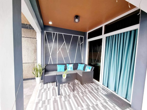 Spacious Apartelle With A City View In Lucban, Quezon - Lucban
