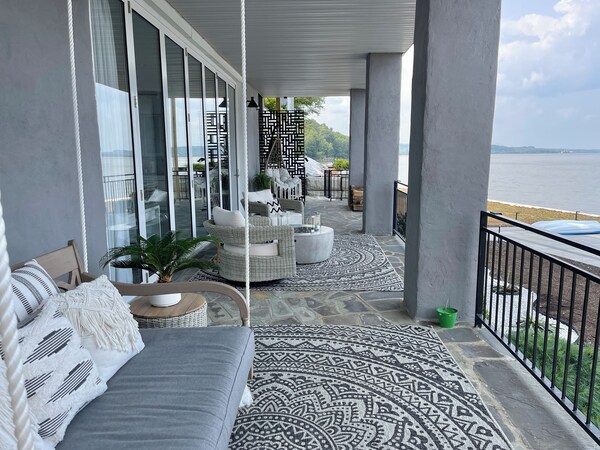 Waterfront Retreat Near Kingston, Ny W/ Stunning Views, Firepit & Trails Nearby! - Red Hook, NY