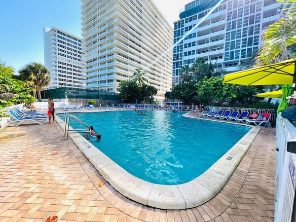 Beachfront Escape | Pool & Stunning Beach Views - Coral Springs, FL