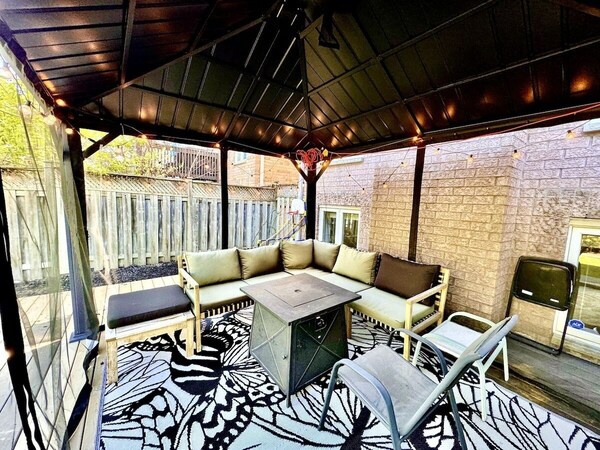 Free Parking|near Airport|firepit W/ 5 Bedrooms - Mississauga