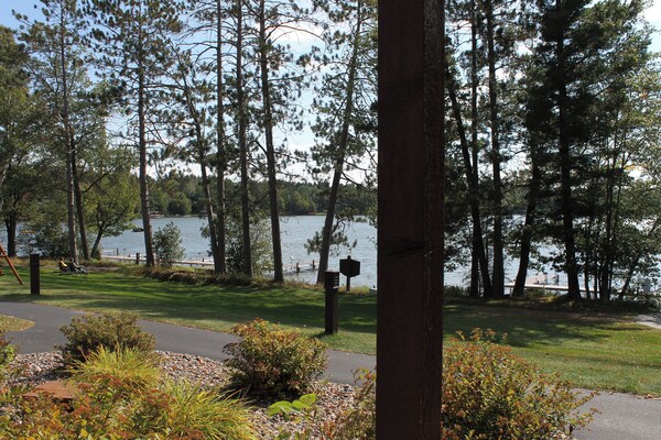 3-bedroom Duck Lake Condo, Great Chain Access - Eagle River, WI