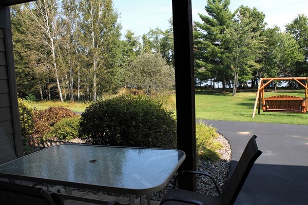 2 Bedroom Lynx Lake Condo In Eagle River Wi - Eagle River, WI