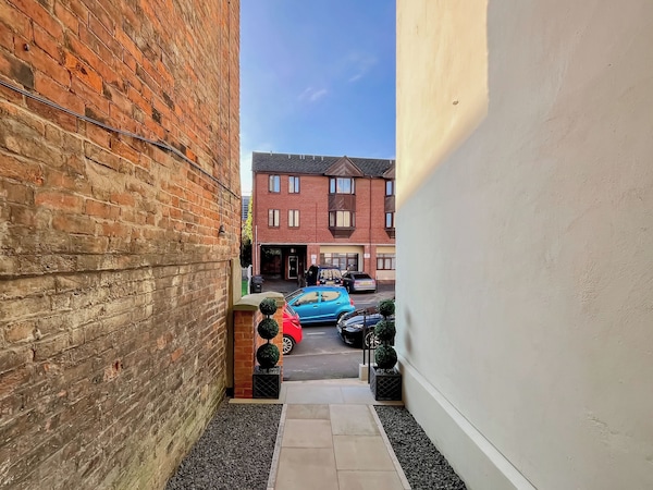 Apartment Two - Uk48496 - Gloucester