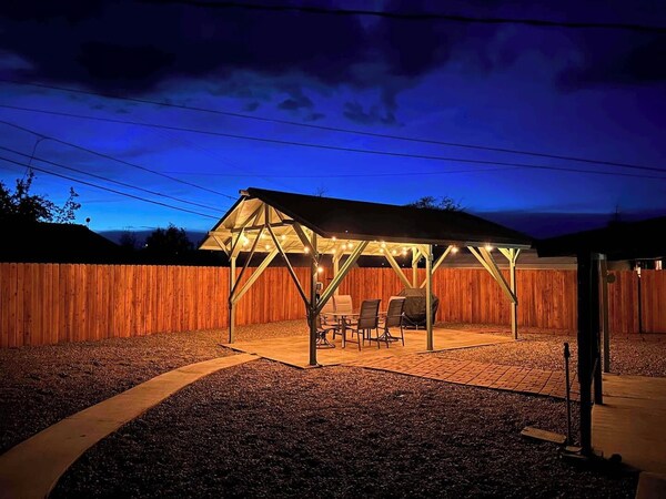 Modern Retreat With Games Room In Central Location! - Page, AZ