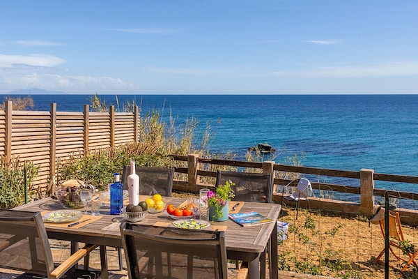 Villa Erbalunga, Waterfront Home, With Garden And Sea-view Terrace. - Bastia