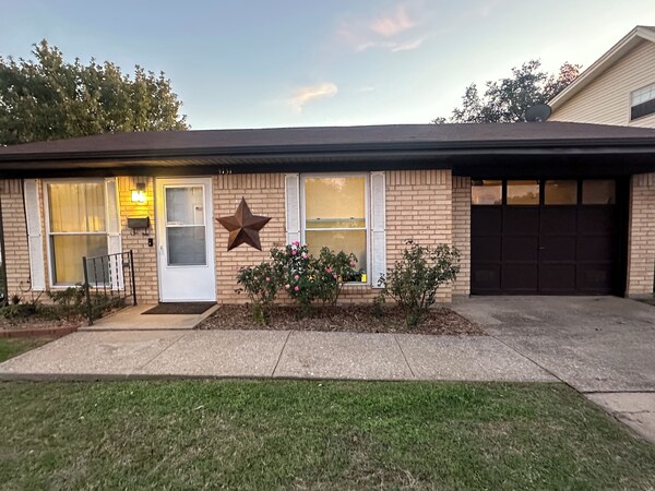 "5 Star" Room At Lavell/pet-friendly! - Wichita Falls, TX