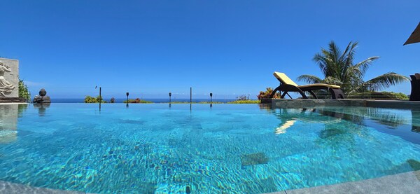 Villa Ta'u Here By Tahiti Homes, Incredible Architect-designed Villa: Pool And View - Tahití
