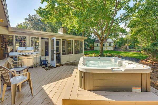 Spacious Home W/ Hot Tub In Fort Walton Beach! - Fort Walton Beach, FL