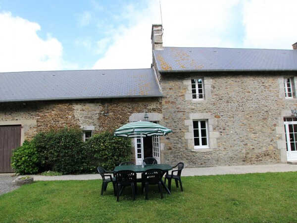 Family Home With Enclosed Garden And Bikes, Pets Allowed - Gouville-sur-Mer