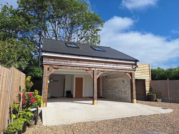 The Halt, Romantic In Maiden Newton - Dorset