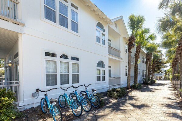 Seagrove "Sugaree Sands" 6br | Sleeps 20 | Private Heated Pool | 4 Bikes - Seaside, FL