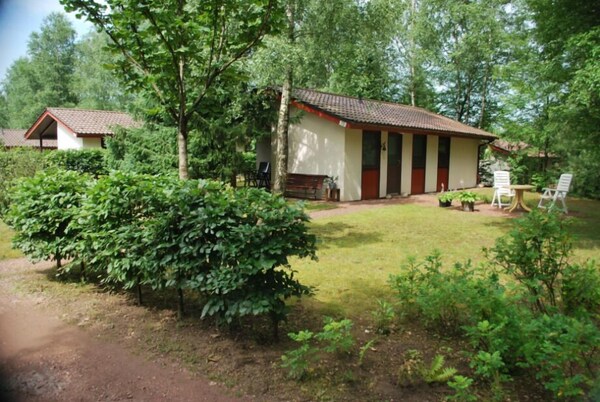 Type 6p - Two Bedroom Chalet, Sleeps 6 - Tubbergen