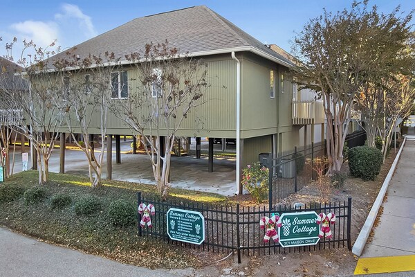 New Listing! Summer Cottage #1 - Myrtle Beach, SC