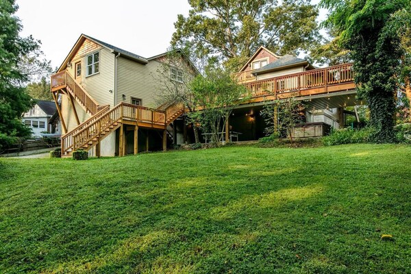 Lovely Private Apt W/ Hot Tub & King - Asheville, NC