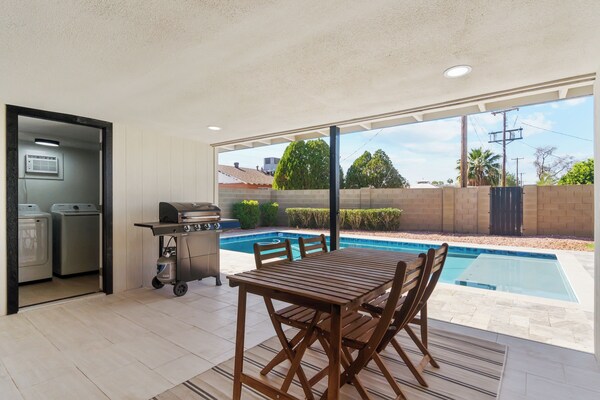 Renovated Home With Heated Pool 3 Miles From Old Town - Scottsdale, AZ