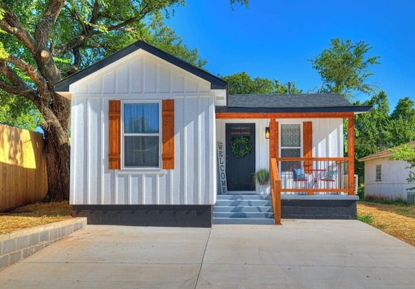 The Tiny Home On Route 66 - Cozy 2 Bed With Wifi - Chandler, OK