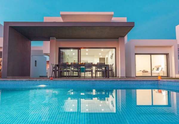 Exclusive Villa W/ Pool, Near The Best Beaches - Albufeira