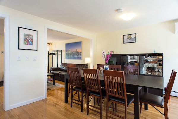 Charming 3 Br House With Wifi And Ac In Quiet, Walkable Cambridge Neighborhood - Cambridge, MA