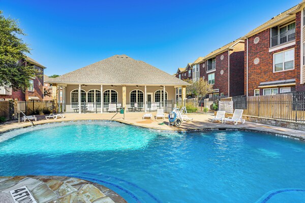 2 Mi To Texas A&m: Unit W/ Pool & Hot Tub Access - Bryan, TX