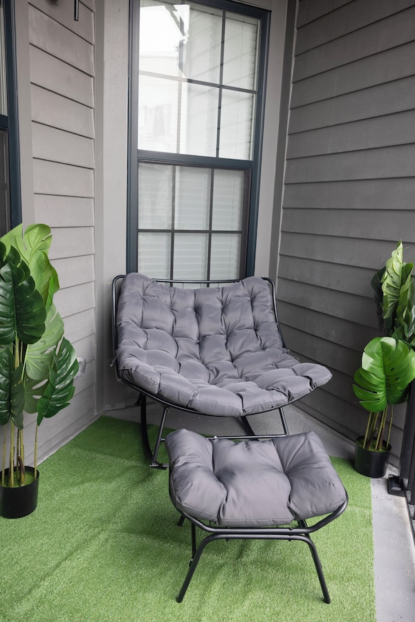 Cozy 1br Apt Private Balcony, Gym, Yoga, Pool & Co-working Space - Chesterfield, VA