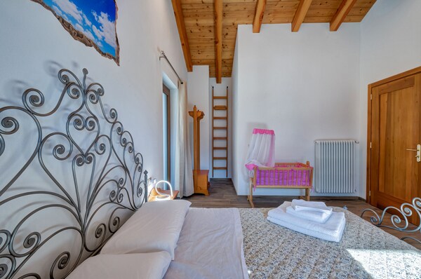 Zimmer 'Zaffiro' Mit Bergblick Und Wi-fi - Champorcher