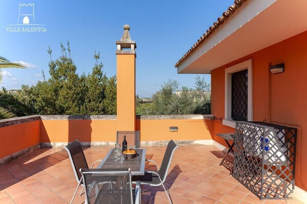 Apartment 'Attico' With Shared Pool, Wi-fi And Air Conditioning - Lecce